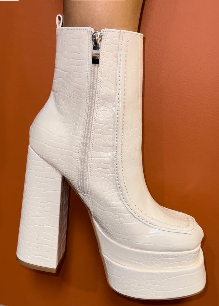 Dobby Boot – Stepping Pretty Shoe Boutique, LLC